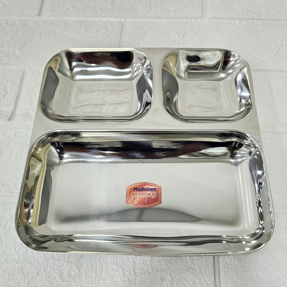 AM6013 Madhuram Stainless Steel 3 Compartment Mess Plate – Amd-Deodap
