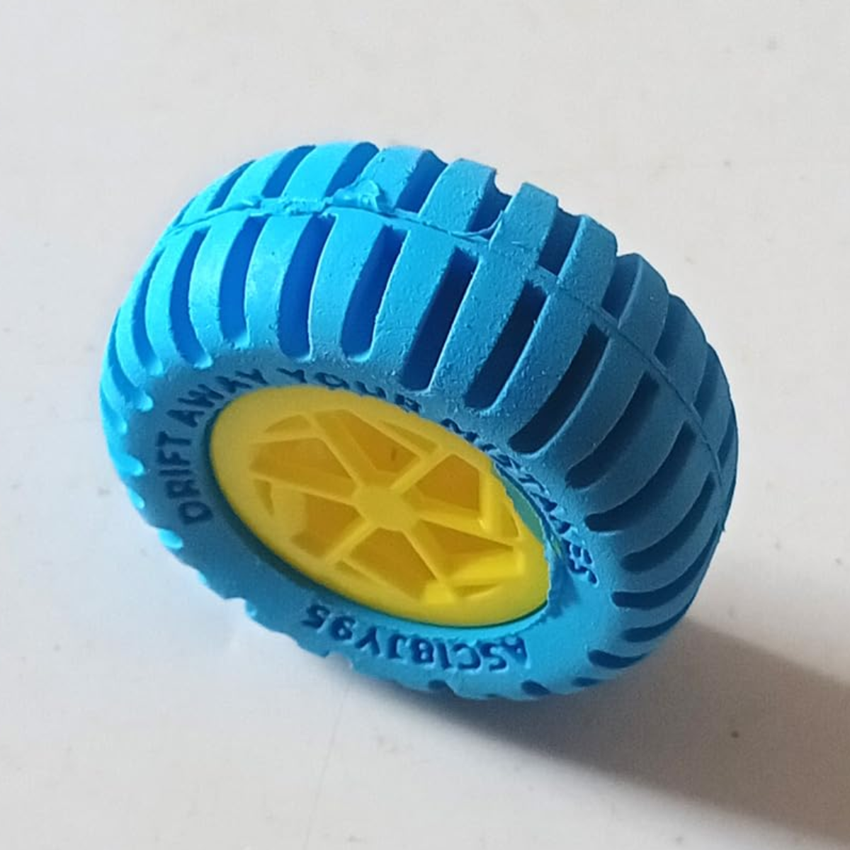 AM5509 E-Racer Tyre Shape Eraser- Multicolour – Amd-Deodap